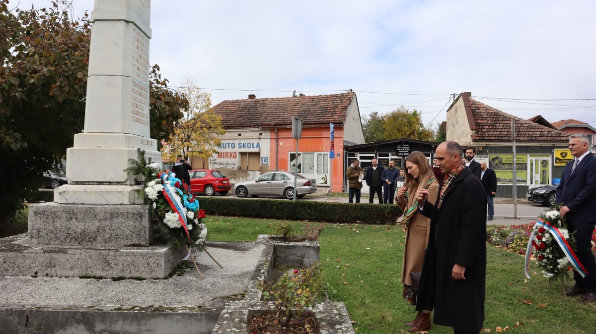 Kraljevska porodica Karađorđević u posjeti Brčkom - nula49.com