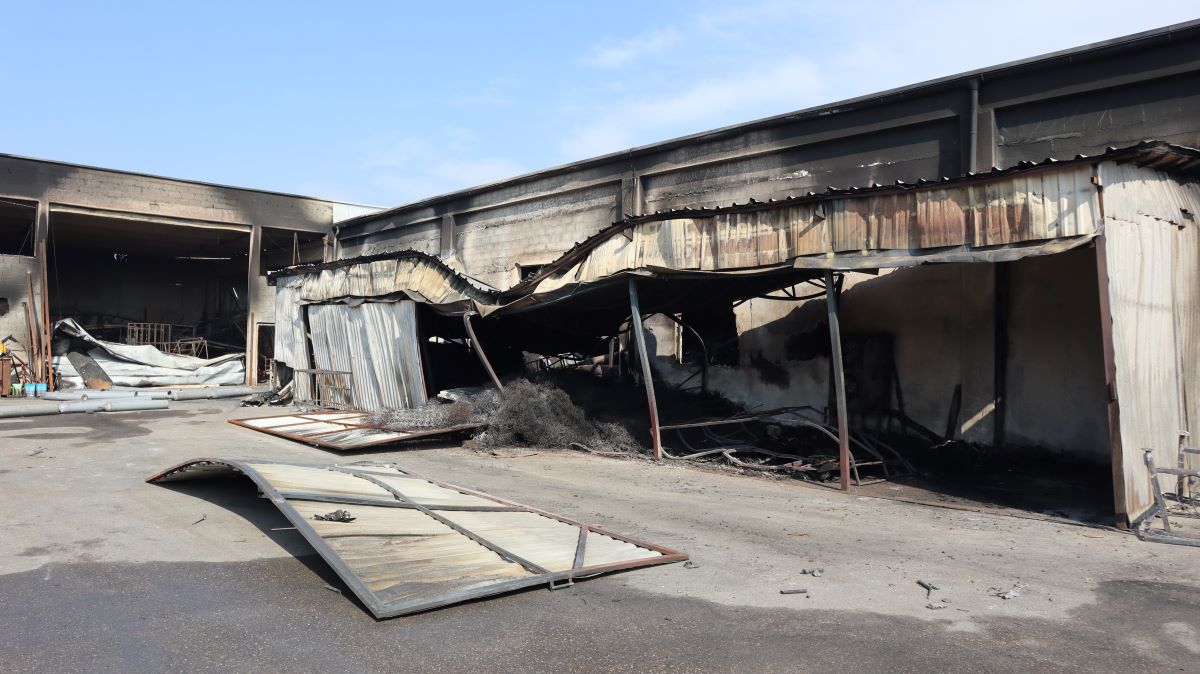 Predstavnici Vlade posjetili lokaciju izgorjele Fabrike „Mirker ...